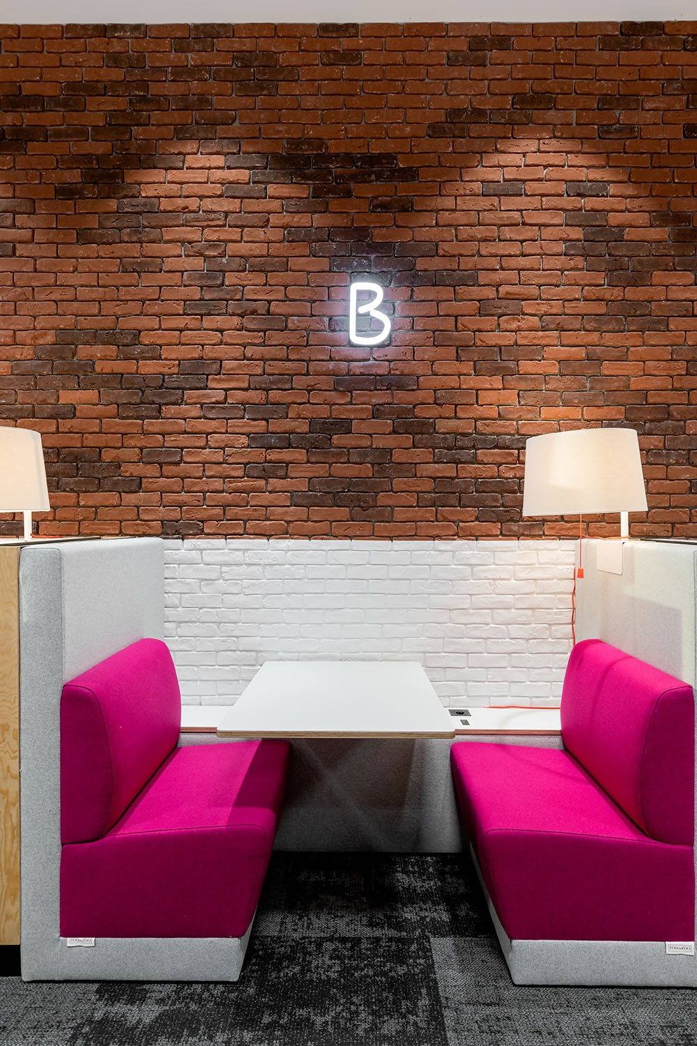 Acasă, la birou. Sediul central ING Bank by AMA Design – igloo